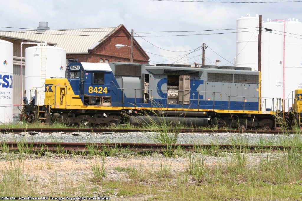 CSX 8424